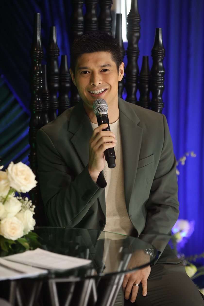 KAPAMILYA FOREVER! Ogie Alcasid, JC Santos Renew Ties
