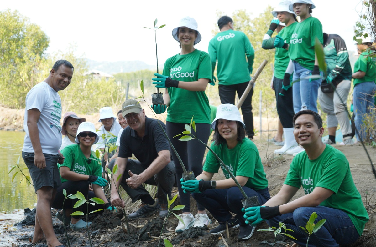 Earth Day Initiative Continues: Grab PH Plants Mangroves in La Union