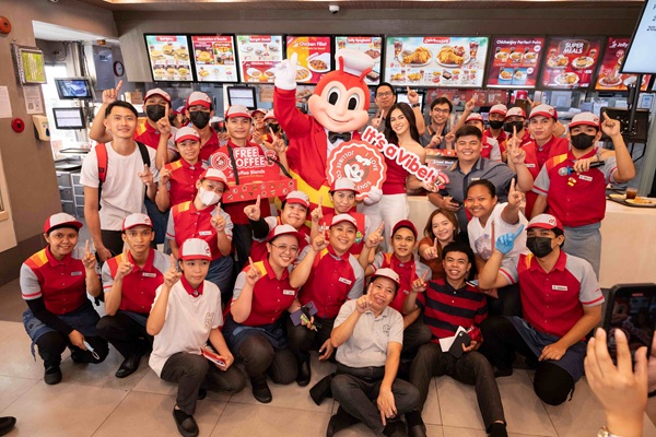 Surprise! Jollibee Unveils Coffee Blends Pop-up with Atasha Muhlach