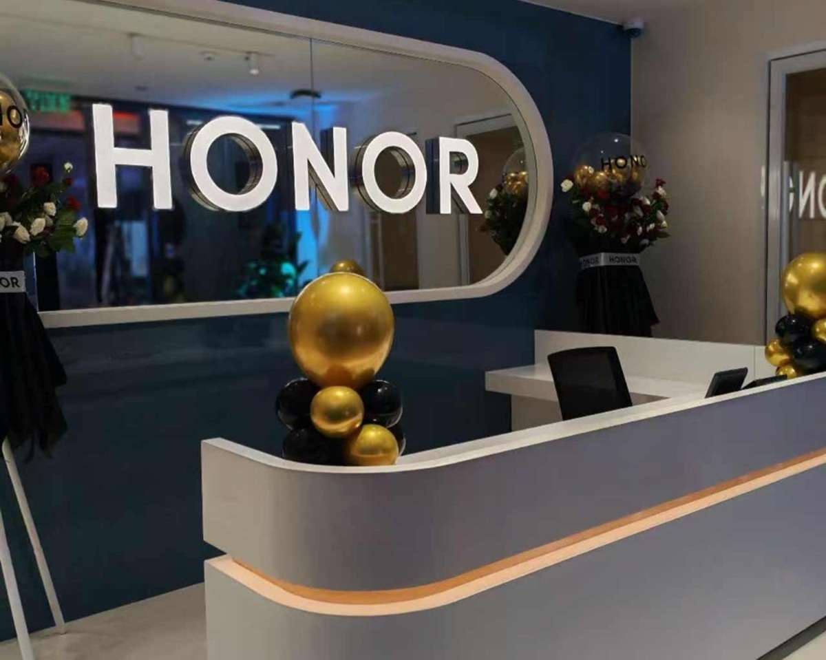 HONOR Philippines Scales Up: Opens Bigger, New Manila Headquarters
