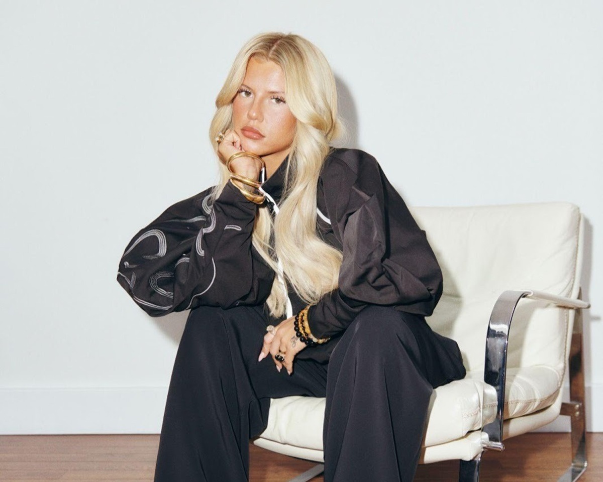 Skye Newman Evolves Her Sound in Latest Single, ‘Walk’